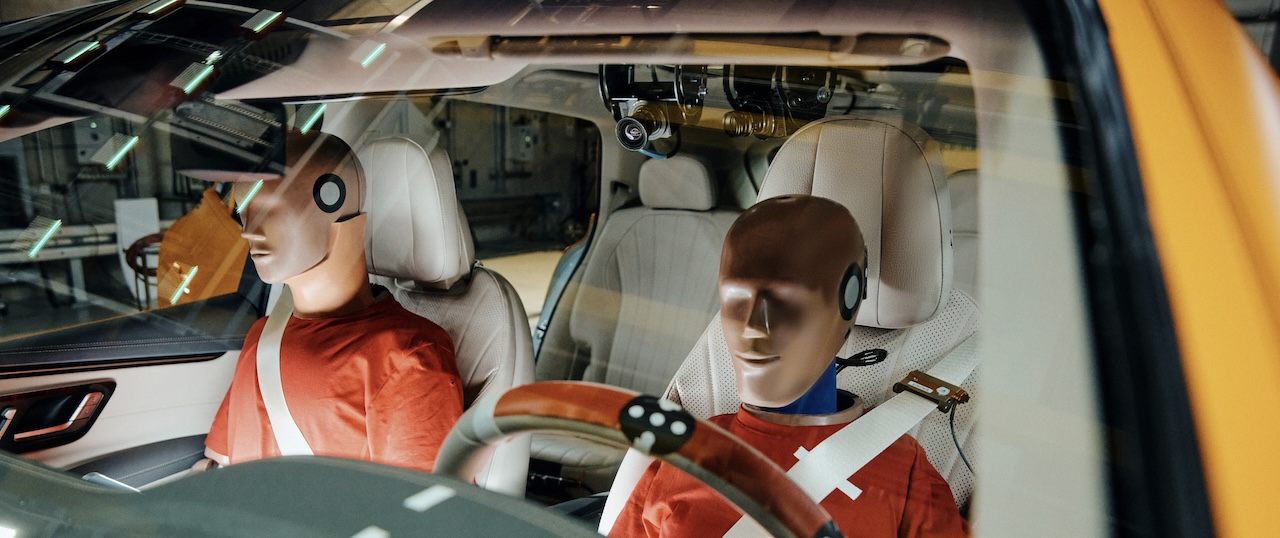 Jak działa system PRE-SAFE? | Systemy asystujące w Mercedes-Benz ...